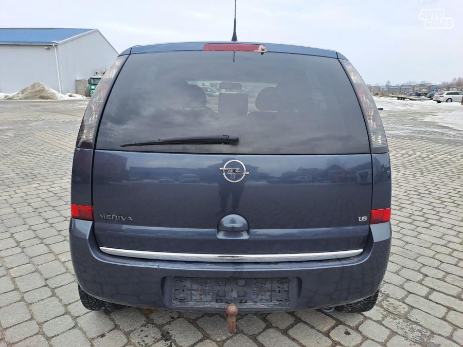 Blue Opel Meriva 2008 in Alytus, with an engine capacity of 1.60 L and mileage of 219 thousand km for 1300 €, photo 6 on AUTOMOTO.COM.LV