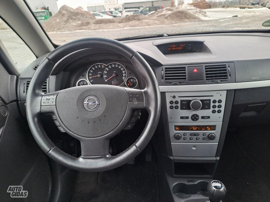 Blue Opel Meriva 2008 in Alytus, with an engine capacity of 1.60 L and mileage of 219 thousand km for 1300 €, photo 11 on AUTOMOTO.COM.LV