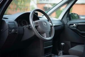 Blue Opel Meriva 2008 in Grobiņa, with an engine capacity of 1.60 L and mileage of 203 thousand km for 2690 €, photo 14 on AUTOMOTO.COM.LV