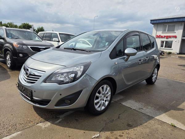Blue Opel Meriva 2010 in Marijampole, with an engine capacity of 1.69 L and mileage of 155 thousand km for 3599 €, photo 1 on AUTOMOTO.COM.LV