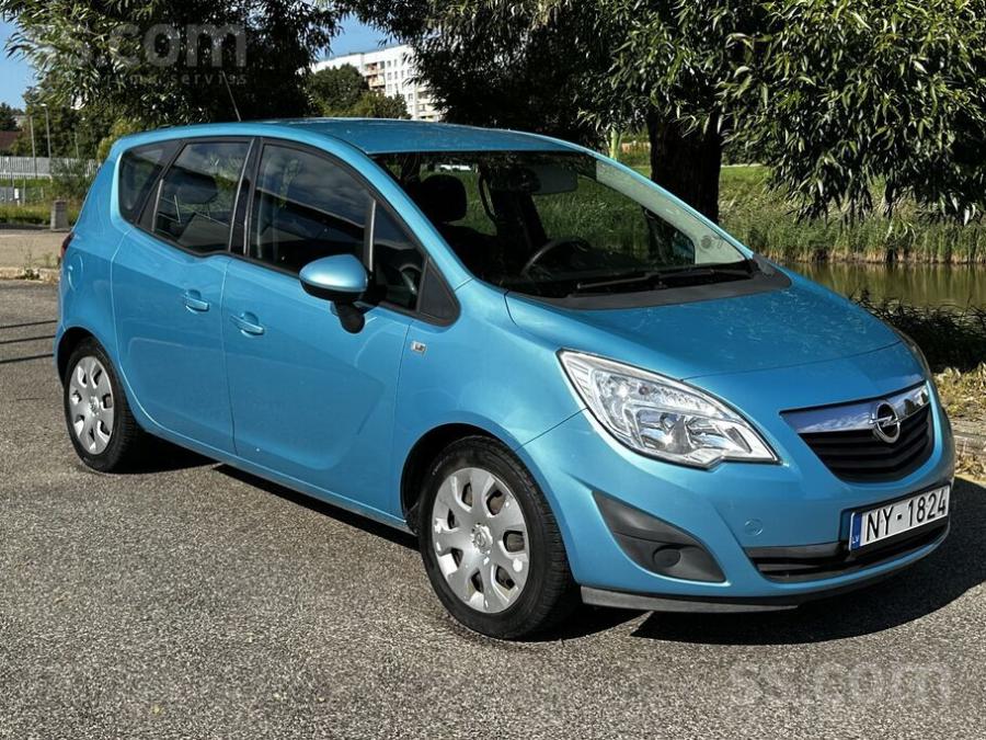 Blue Opel Meriva 2010 in Riga, with an engine capacity of 1.30 L and mileage of 220 thousand km for 2300 €, photo 3 on AUTOMOTO.COM.LV
