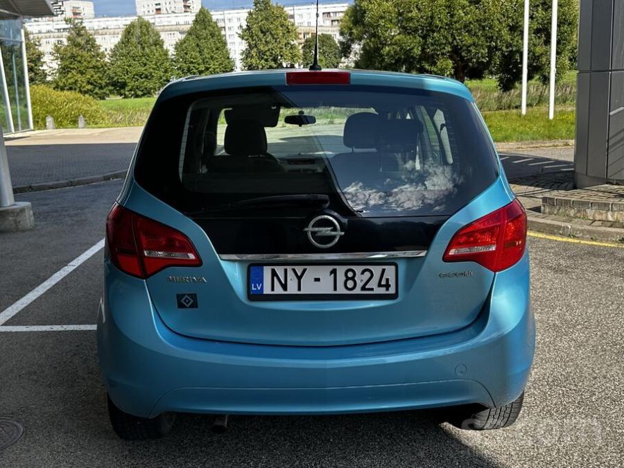 Blue Opel Meriva 2010 in Riga, with an engine capacity of 1.30 L and mileage of 220 thousand km for 2300 €, photo 6 on AUTOMOTO.COM.LV