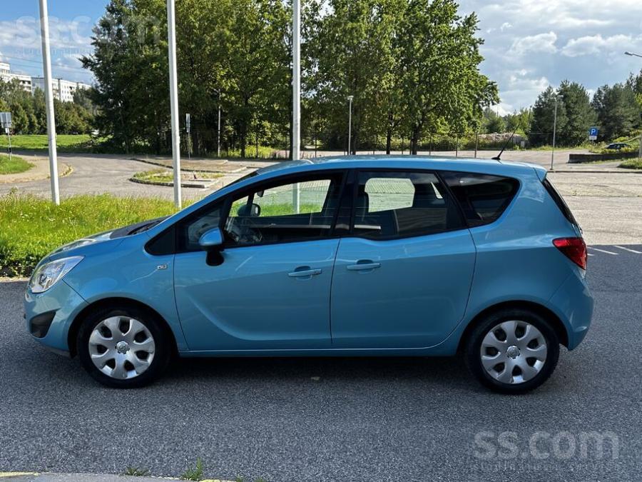 Blue Opel Meriva 2010 in Riga, with an engine capacity of 1.30 L and mileage of 220 thousand km for 2300 €, photo 7 on AUTOMOTO.COM.LV