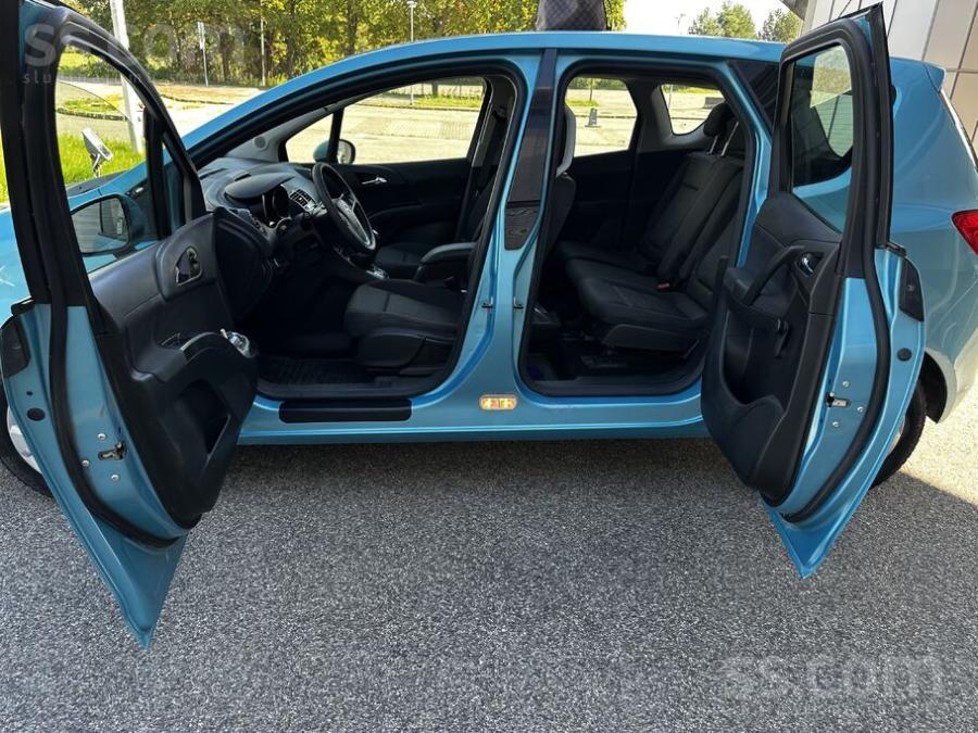 Blue Opel Meriva 2010 in Riga, with an engine capacity of 1.30 L and mileage of 220 thousand km for 2300 €, photo 10 on AUTOMOTO.COM.LV