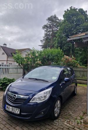 Blue Opel Meriva 2011 in Jurmala, with an engine capacity of 1.70 L and mileage of 336 thousand km for 2700 €, photo 1 on AUTOMOTO.COM.LV