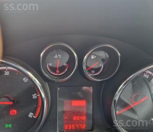 Blue Opel Meriva 2011 in Jurmala, with an engine capacity of 1.70 L and mileage of 336 thousand km for 2700 €, photo 5 on AUTOMOTO.COM.LV