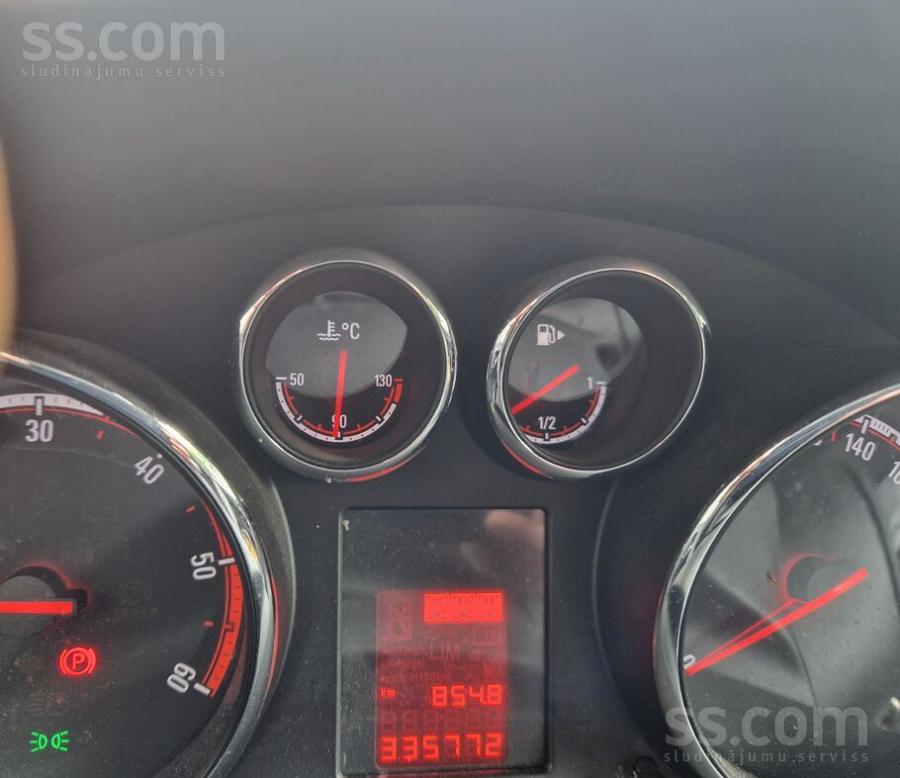Blue Opel Meriva 2011 in Jurmala, with an engine capacity of 1.70 L and mileage of 336 thousand km for 2700 €, photo 5 on AUTOMOTO.COM.LV