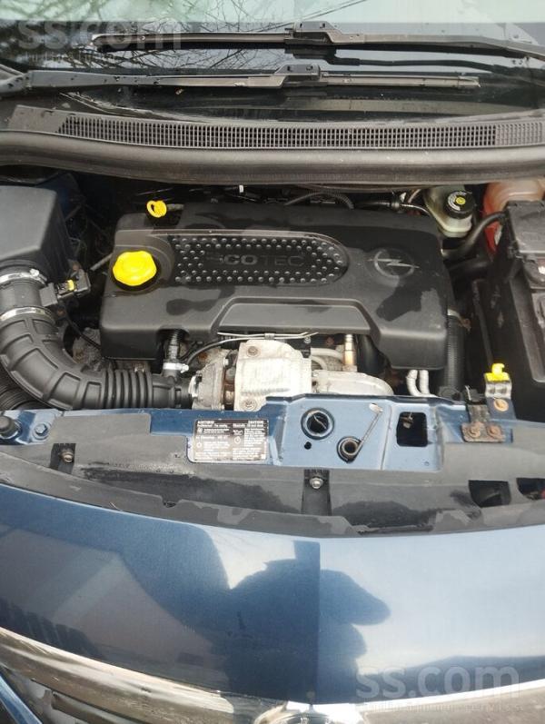 Blue Opel Meriva 2011 in Valmiera, with an engine capacity of 1.30 L and mileage of 183 thousand km for 3200 €, photo 10 on AUTOMOTO.COM.LV