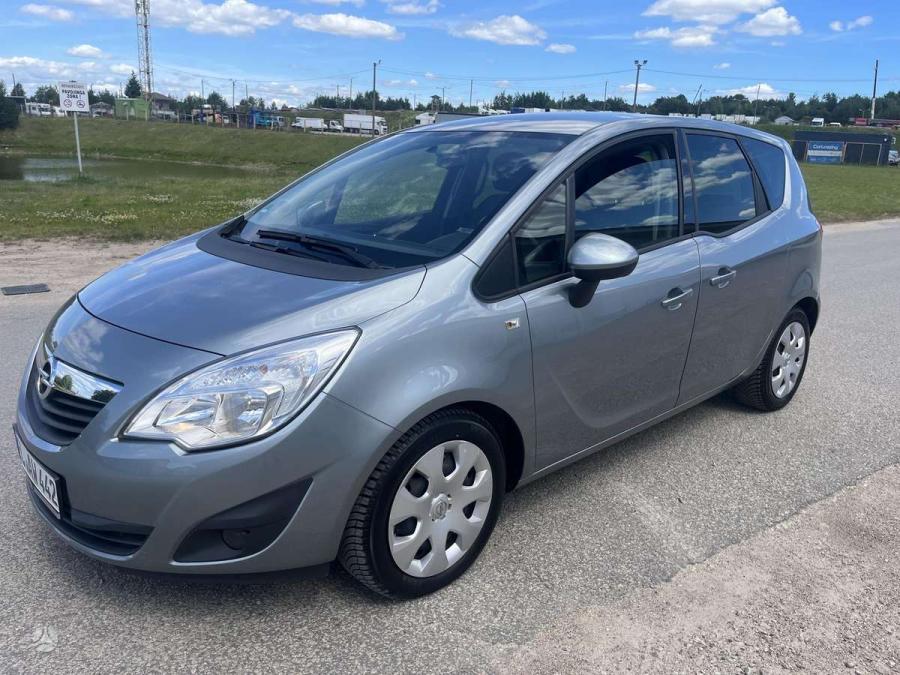 Zils Opel Meriva 2011 Viļņa, ar dzinēja tilpumu 1.70 L un nobraukumu 120 tūkst. km par 4150 €, foto 10 vietnē AUTOMOTO.COM.LV