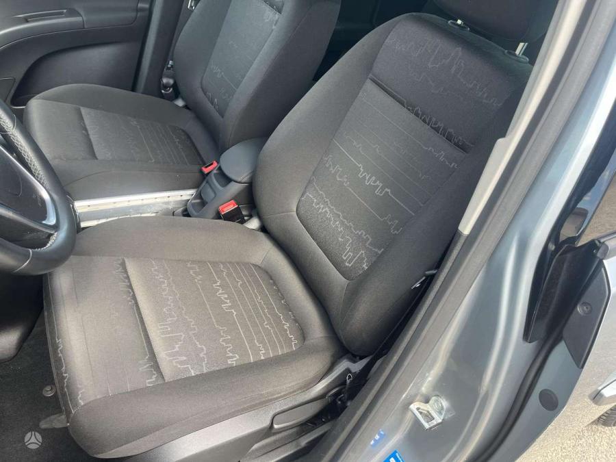 Zils Opel Meriva 2011 Viļņa, ar dzinēja tilpumu 1.70 L un nobraukumu 120 tūkst. km par 4150 €, foto 13 vietnē AUTOMOTO.COM.LV
