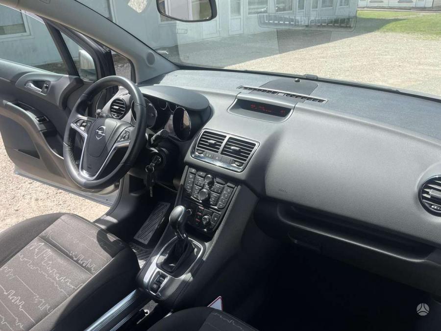 Zils Opel Meriva 2011 Viļņa, ar dzinēja tilpumu 1.70 L un nobraukumu 120 tūkst. km par 4150 €, foto 19 vietnē AUTOMOTO.COM.LV