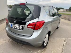 Blue Opel Meriva 2011 in Jekabpils, with an engine capacity of 1.70 L and mileage of 185 thousand km for 4950 €, photo 9 on AUTOMOTO.COM.LV