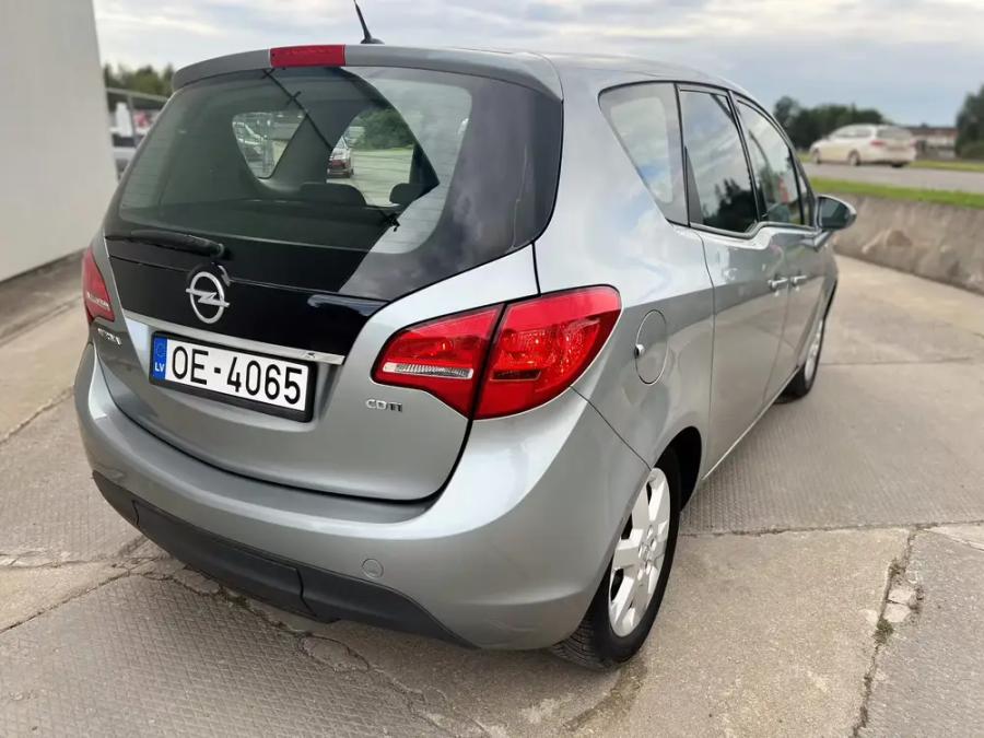 Blue Opel Meriva 2011 in Jekabpils, with an engine capacity of 1.70 L and mileage of 185 thousand km for 4950 €, photo 9 on AUTOMOTO.COM.LV