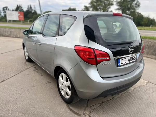 Zils Opel Meriva 2011 Jēkabpils, ar dzinēja tilpumu 1.70 L un nobraukumu 185 tūkst. km par 4950 €, foto 9 vietnē AUTOMOTO.COM.LV