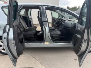 Blue Opel Meriva 2011 in Jekabpils, with an engine capacity of 1.70 L and mileage of 185 thousand km for 4950 €, photo 19 on AUTOMOTO.COM.LV