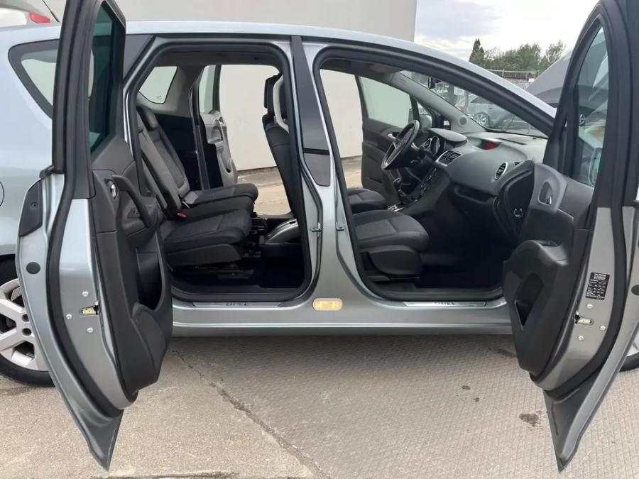 Blue Opel Meriva 2011 in Jekabpils, with an engine capacity of 1.70 L and mileage of 185 thousand km for 4950 €, photo 19 on AUTOMOTO.COM.LV