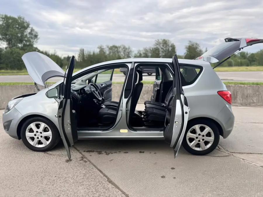 Blue Opel Meriva 2011 in Jekabpils, with an engine capacity of 1.70 L and mileage of 185 thousand km for 4950 €, photo 24 on AUTOMOTO.COM.LV