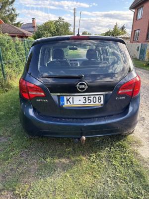 Blue Opel Meriva 2011 in Riga, with an engine capacity of 1.40 L and mileage of 239 thousand km for 2950 €, photo 4 on AUTOMOTO.COM.LV