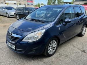 Blue Opel Meriva 2012 in Riga, with an engine capacity of 1.70 L and mileage of 255 thousand km for 4850 €, photo 5 on AUTOMOTO.COM.LV
