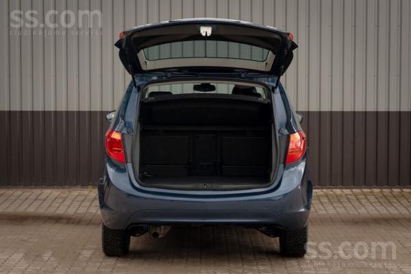 Zils Opel Meriva 2012 Talsi, ar dzinēja tilpumu 1.70 L un nobraukumu 267 tūkst. km par 4490 €, foto 6 vietnē AUTOMOTO.COM.LV