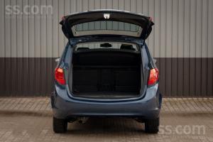 Zils Opel Meriva 2012 Talsi, ar dzinēja tilpumu 1.70 L un nobraukumu 267 tūkst. km par 4490 €, foto 7 vietnē AUTOMOTO.COM.LV
