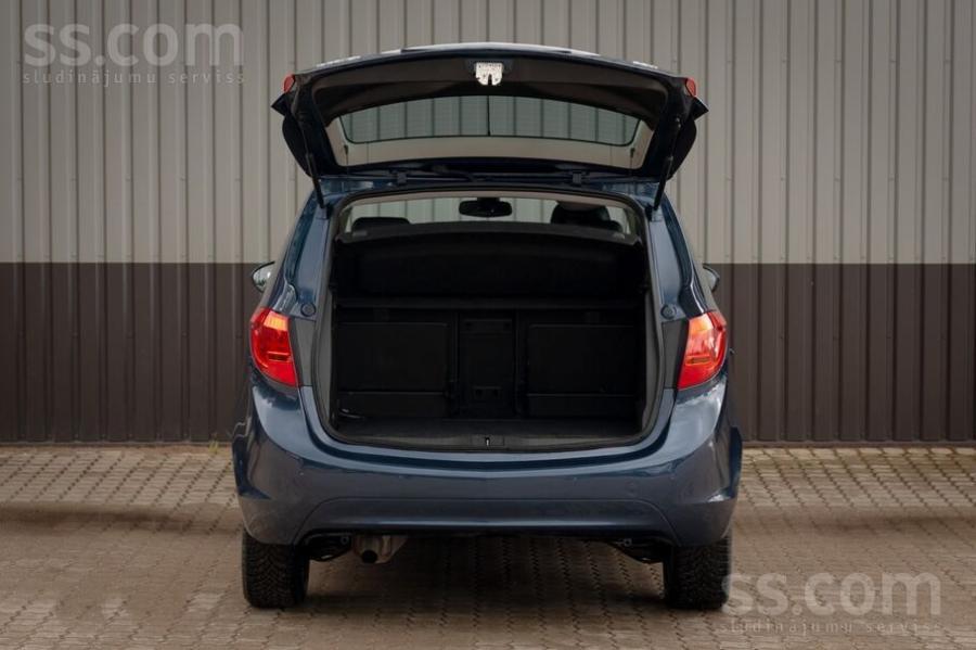 Zils Opel Meriva 2012 Talsi, ar dzinēja tilpumu 1.70 L un nobraukumu 267 tūkst. km par 4490 €, foto 7 vietnē AUTOMOTO.COM.LV