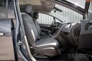 Zils Opel Meriva 2012 Talsi, ar dzinēja tilpumu 1.70 L un nobraukumu 267 tūkst. km par 4490 €, foto 13 vietnē AUTOMOTO.COM.LV