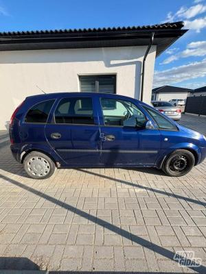 Zils Opel Meriva 2004 Klaipėda, ar dzinēja tilpumu 1.70 L un nobraukumu 276 tūkst. km par 700 €, foto 4 vietnē AUTOMOTO.COM.LV