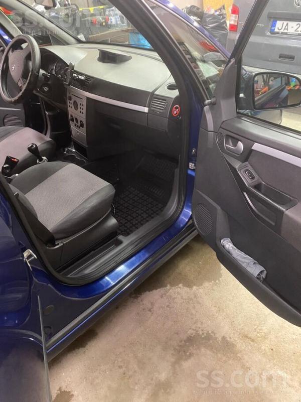 Blue Opel Meriva 2004 in Jelgava, with an engine capacity of 1.60 L and mileage of 235 thousand km for 1250 €, photo 10 on AUTOMOTO.COM.LV