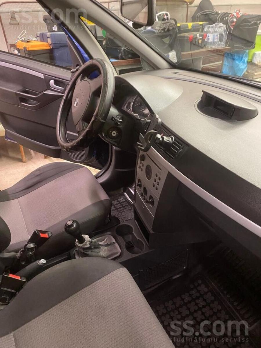 Zils Opel Meriva 2004 Jelgava, ar dzinēja tilpumu 1.60 L un nobraukumu 235 tūkst. km par 1250 €, foto 12 vietnē AUTOMOTO.COM.LV