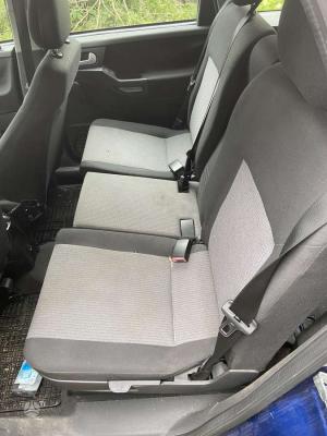 Blue Opel Meriva 2004 in Pasvalys, with an engine capacity of 1.69 L and mileage of 263 thousand km for 550 €, photo 9 on AUTOMOTO.COM.LV