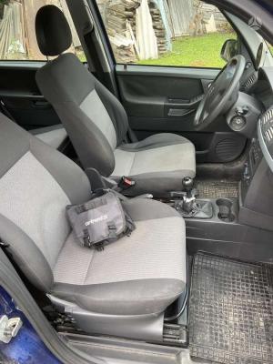 Blue Opel Meriva 2004 in Pasvalys, with an engine capacity of 1.69 L and mileage of 263 thousand km for 550 €, photo 10 on AUTOMOTO.COM.LV