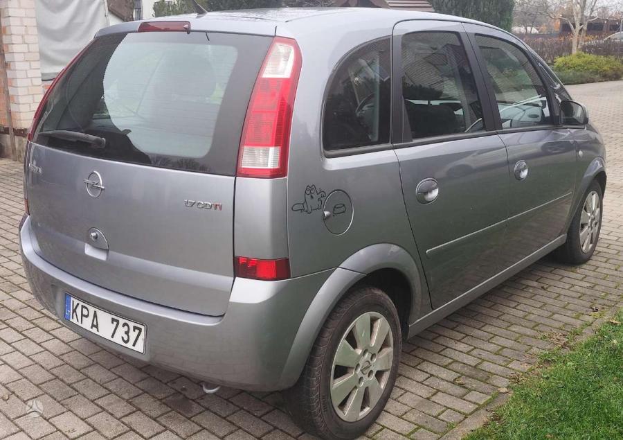 Blue Opel Meriva 2005 in Klaipeda, with an engine capacity of 1.69 L and mileage of 131 thousand km for 2200 €, photo 5 on AUTOMOTO.COM.LV