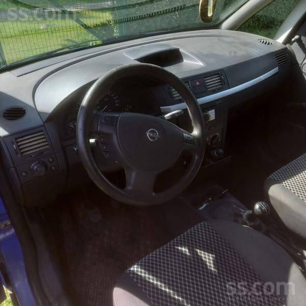 Blue Opel Meriva 2005 in Liepaja, with an engine capacity of 1.70 L and mileage of 318 thousand km for 800 €, photo 8 on AUTOMOTO.COM.LV