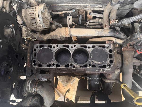 Zils Opel Meriva 2005 Viļņa, ar dzinēja tilpumu 1.60 L un nobraukumu 164 tūkst. km par 600 €, foto 5 vietnē AUTOMOTO.COM.LV