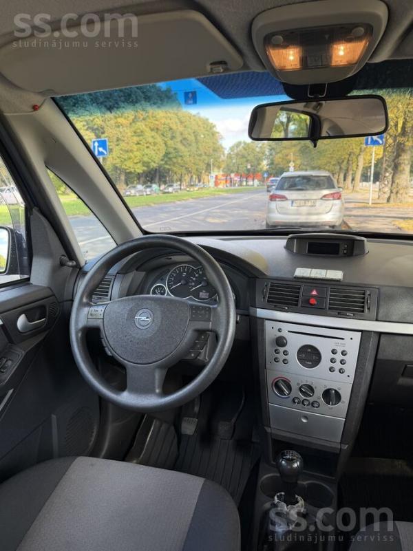 Opel Meriva 2005 Rīga vietnē Zils Opel Meriva 2005 Rīga, ar dzinēja tilpumu 1.60 L un nobraukumu 178 tūkst. km par 1550 €, foto 6 vietnē AUTOMOTO.COM.LV