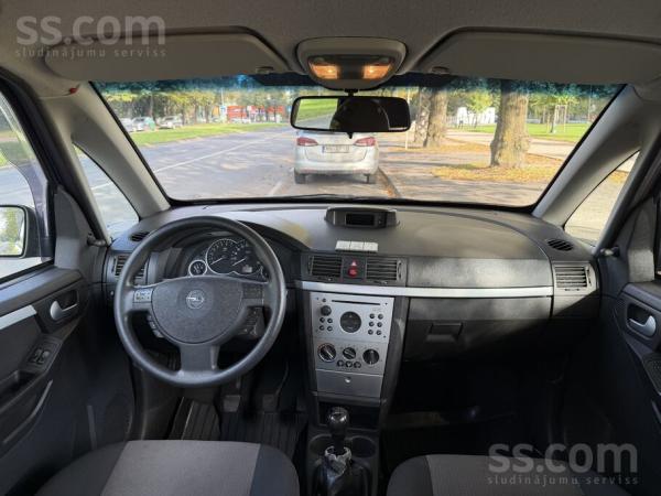 Opel Meriva 2005 Rīga vietnē Zils Opel Meriva 2005 Rīga, ar dzinēja tilpumu 1.60 L un nobraukumu 178 tūkst. km par 1550 €, foto 7 vietnē AUTOMOTO.COM.LV