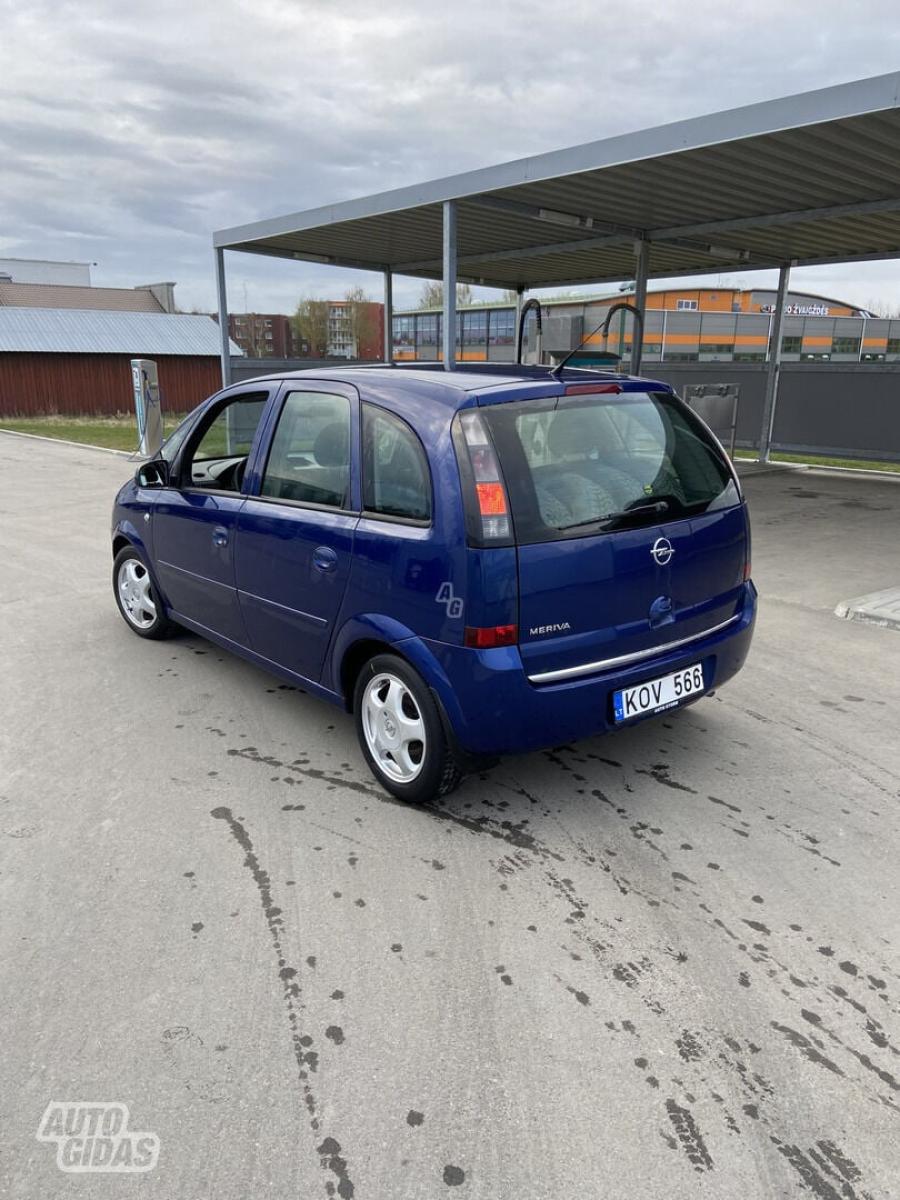 Blue Opel Meriva 2006 in Pasvalys, with an engine capacity of 1.40 L and mileage of 250 thousand km for 800 €, photo 7 on AUTOMOTO.COM.LV