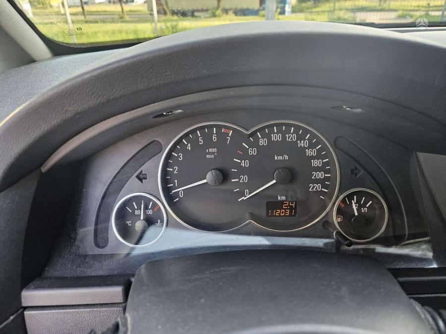 Zils Opel Meriva 2006 Viļņa, ar dzinēja tilpumu 1.60 L un nobraukumu 112 tūkst. km par 1200 €, foto 5 vietnē AUTOMOTO.COM.LV
