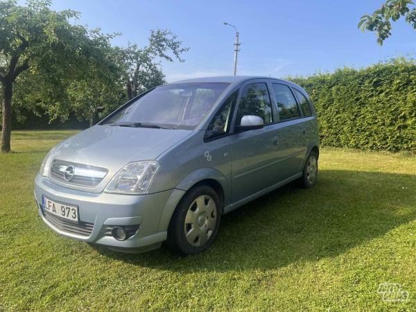 Blue Opel Meriva 2006 in Plunge, with an engine capacity of 1.60 L and mileage of 269 thousand km for 950 €, photo 3 on AUTOMOTO.COM.LV