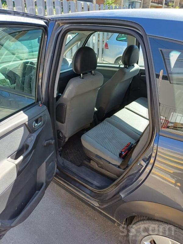 Zils Opel Meriva 2006 Rīga, ar dzinēja tilpumu 1.40 L un nobraukumu 264 tūkst. km par 850 €, foto 7 vietnē AUTOMOTO.COM.LV