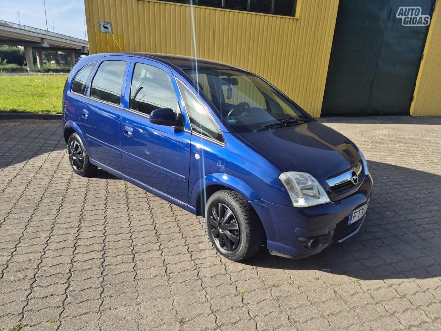 Zils Opel Meriva 2006 Klaipėda, ar dzinēja tilpumu 1.40 L un nobraukumu 193 tūkst. km par 1499 €, foto 1 vietnē AUTOMOTO.COM.LV