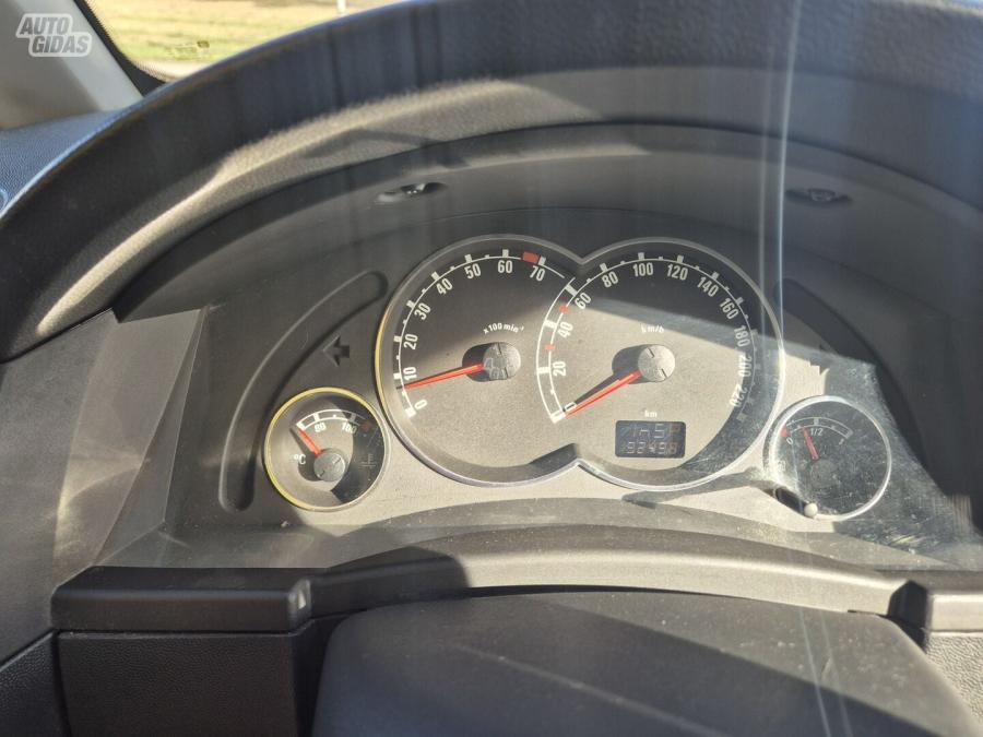 Zils Opel Meriva 2006 Klaipėda, ar dzinēja tilpumu 1.40 L un nobraukumu 193 tūkst. km par 1499 €, foto 24 vietnē AUTOMOTO.COM.LV