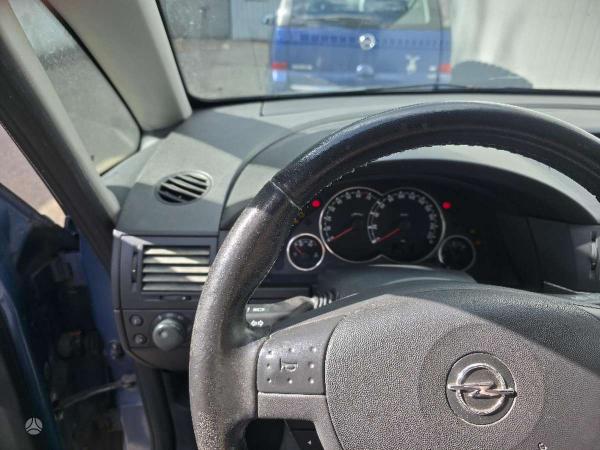 Zils Opel Meriva 2006 Viļņa, ar dzinēja tilpumu 1.80 L un nobraukumu 169 tūkst. km par 950 €, foto 5 vietnē AUTOMOTO.COM.LV