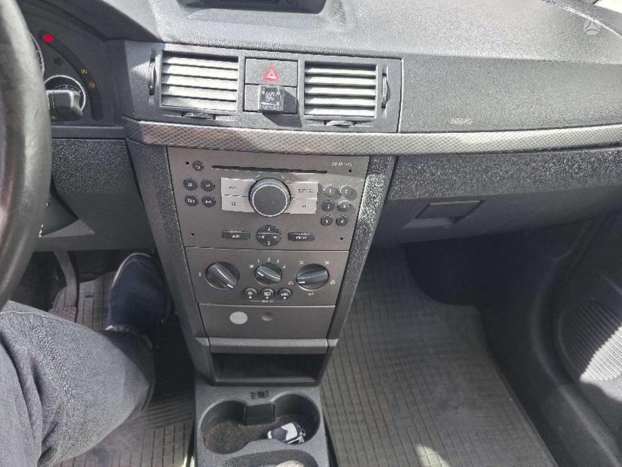 Blue Opel Meriva 2006 in Vilnius, with an engine capacity of 1.80 L and mileage of 169 thousand km for 950 €, photo 6 on AUTOMOTO.COM.LV
