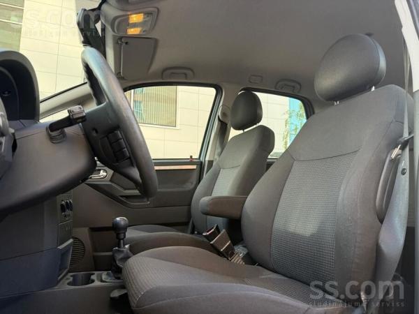 Zils Opel Meriva 2007 Rīga, ar dzinēja tilpumu 1.60 L un nobraukumu 0 tūkst. km par 2700 €, foto 9 vietnē AUTOMOTO.COM.LV