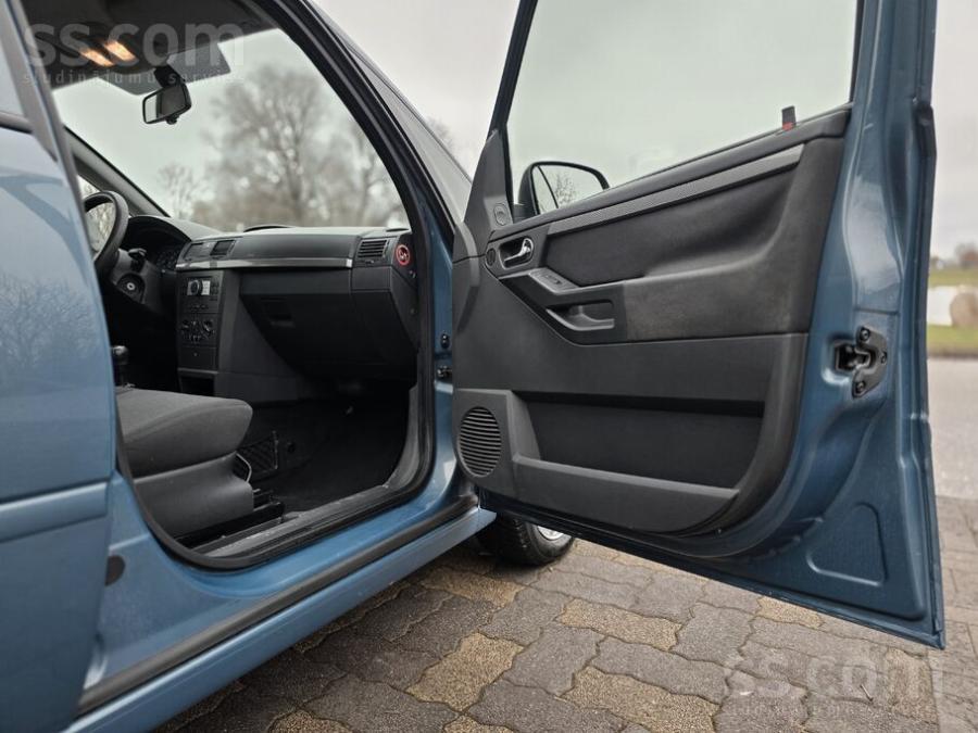 Zils Opel Meriva 2008 Rīga, ar dzinēja tilpumu 1.40 L un nobraukumu 221 tūkst. km par 2700 €, foto 11 vietnē AUTOMOTO.COM.LV
