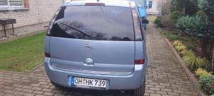 Blue Opel Meriva 2008 in Jonava, with an engine capacity of 1.40 L and mileage of 105 thousand km for 1450 €, photo 3 on AUTOMOTO.COM.LV