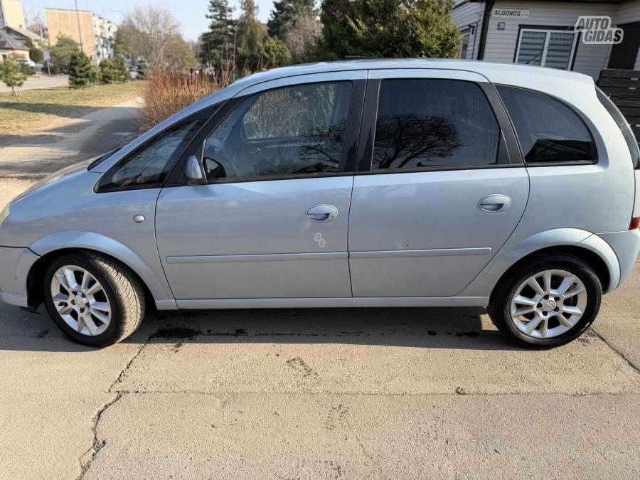 Blue Opel Meriva 2008 in Kaunas, with an engine capacity of 1.70 L and mileage of 190 thousand km for 1450 €, photo 3 on AUTOMOTO.COM.LV