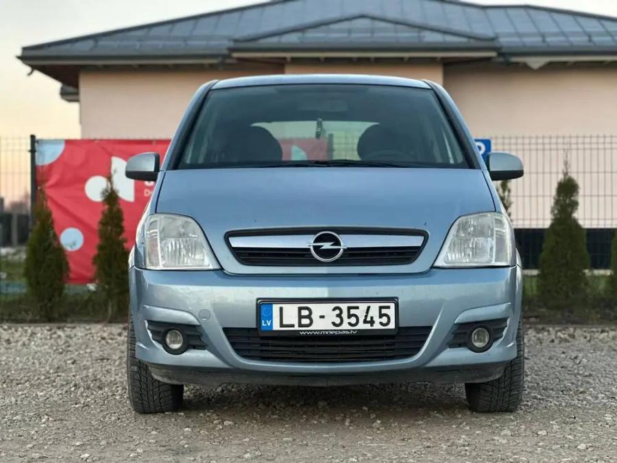 Blue Opel Meriva 2008 in Jelgava, with an engine capacity of 1.70 L and mileage of 255 thousand km for 1600 €, photo 3 on AUTOMOTO.COM.LV